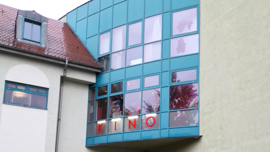 Geschichte auf Schritt und Tritt: Audiowalk und Reader über das KZ ...